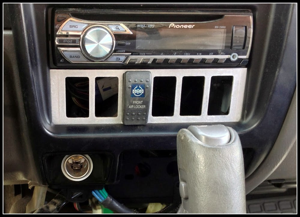 1st Gen Tacoma Din Switch plate (6 switch holes) – Paranoid Fabrications